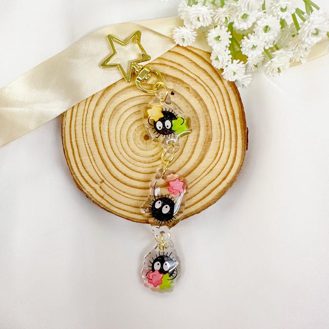 Glitter Susuwatari Keychain - Cute Dust Sprites Keychain - Studio ...