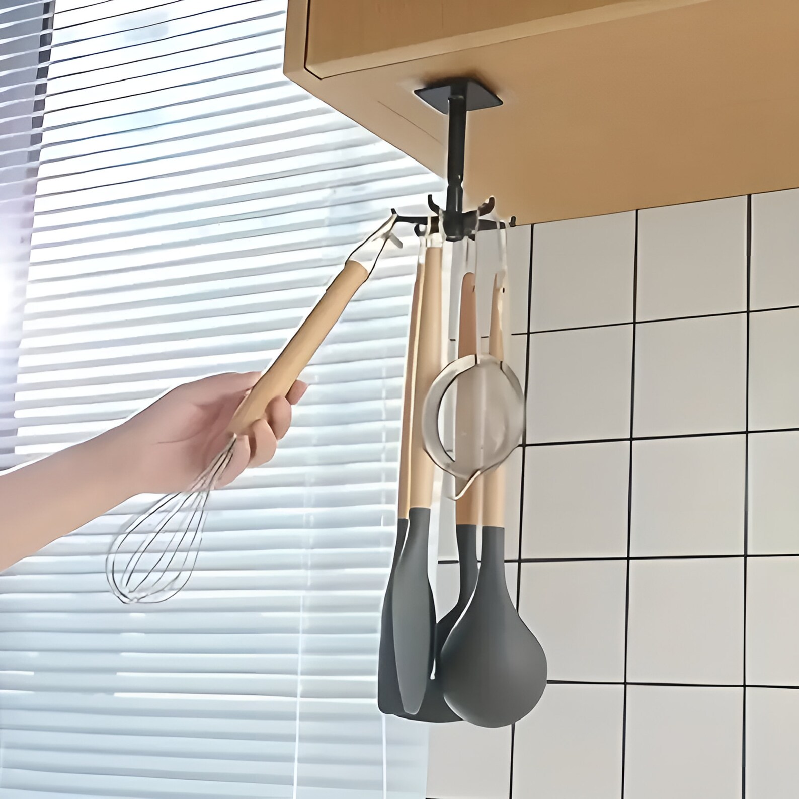 360-degree Rotating Wall-mounted Kitchen Cutlery Rack, 6-claw Hook ...