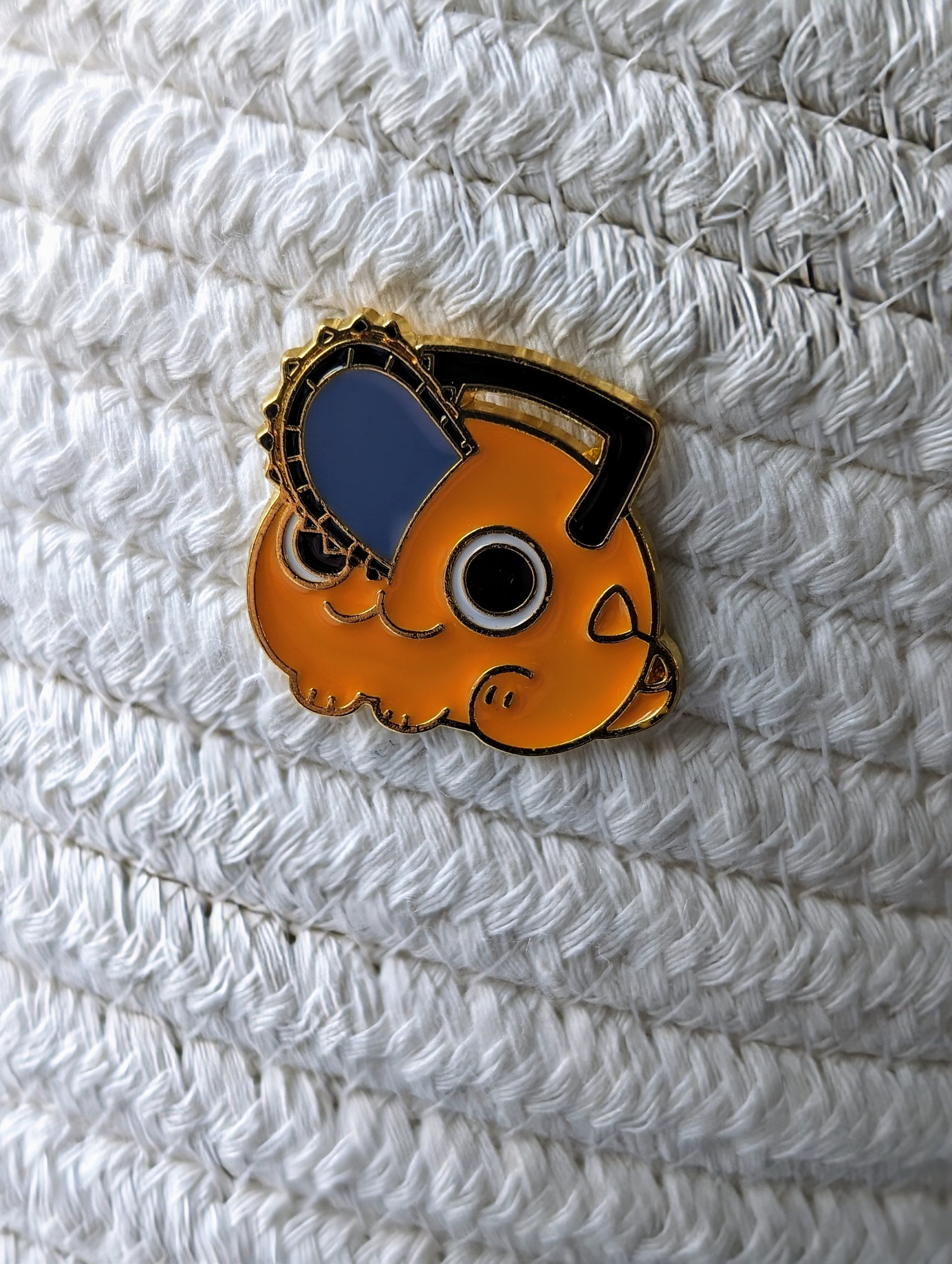 Chainsaw Man Enamel Pin - Etsy