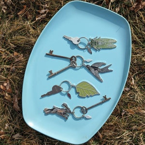 Leaf Keychain | Nature Keychain | Forest Keychain | Leafy Keychain ...