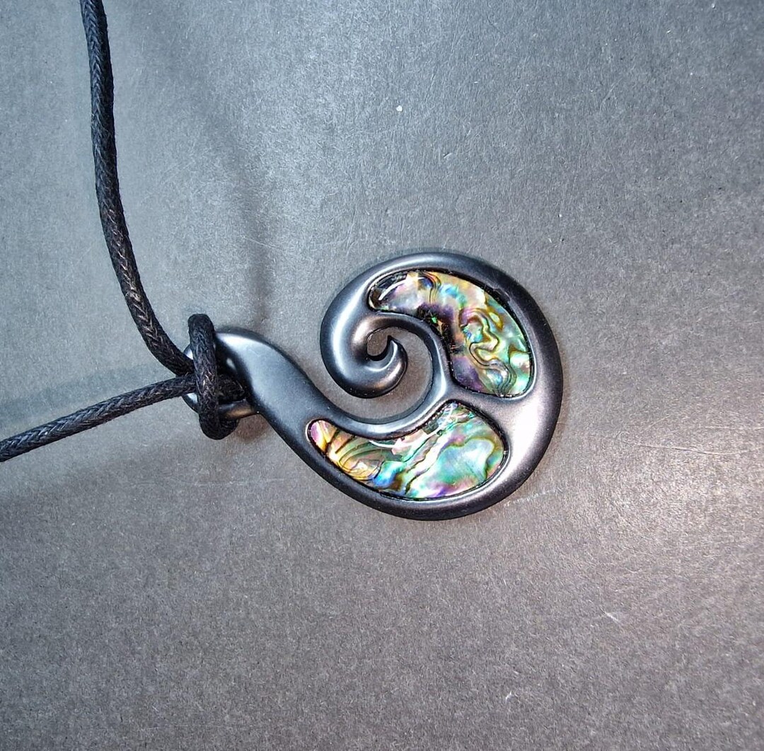 018 Paua Shell 'maori Koru Fern' Design Pendant, UK Seller, Worldwide ...