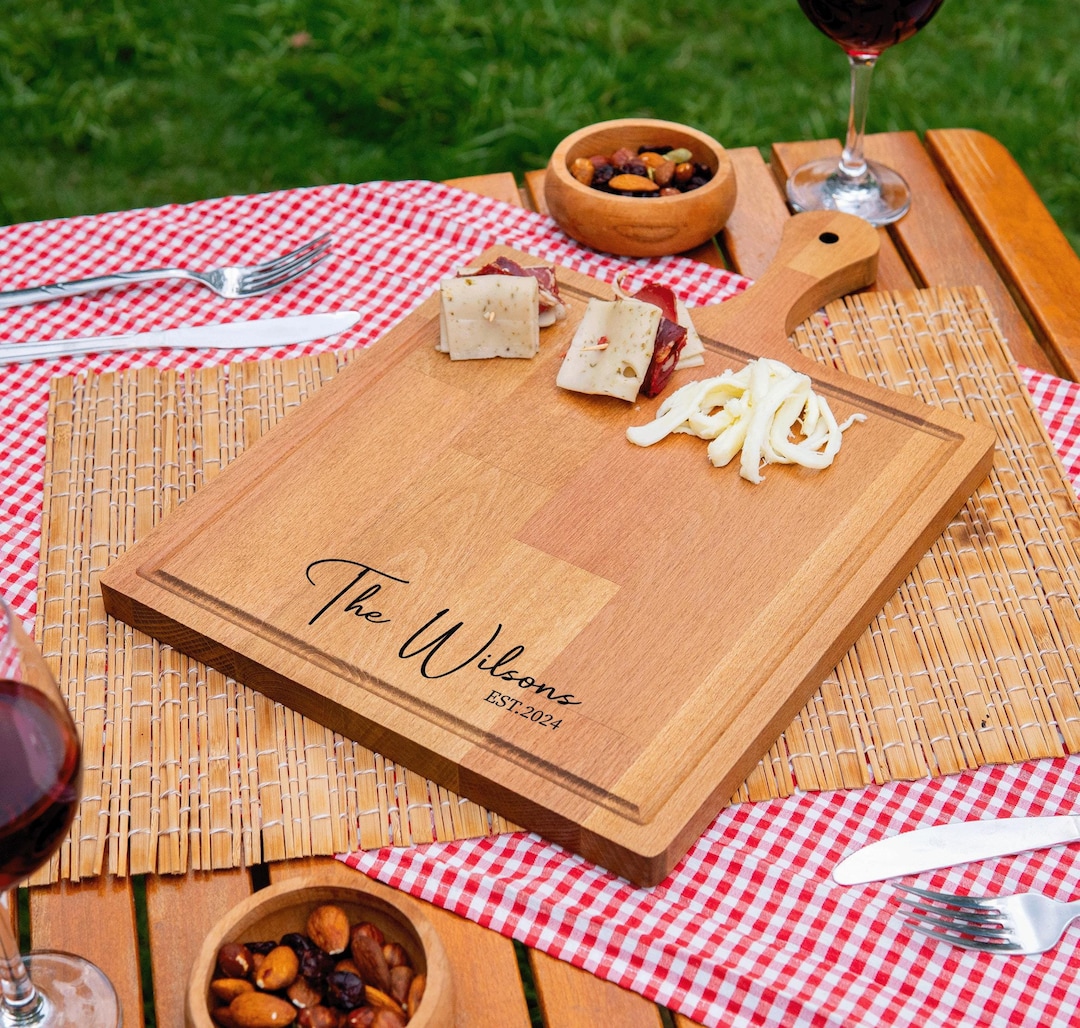 Custom Couple Board, Couple Cutting Board, Engagement Gift for Couple ...