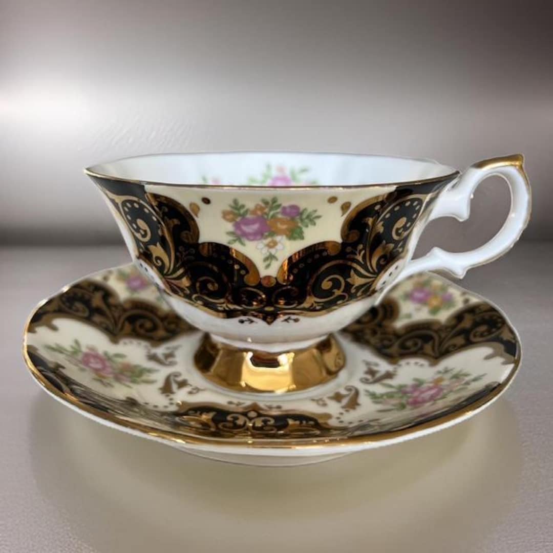 ELIZABETHAN "baltimoral" Tea Cup and Saucer Set / Black & Gold Floral ...