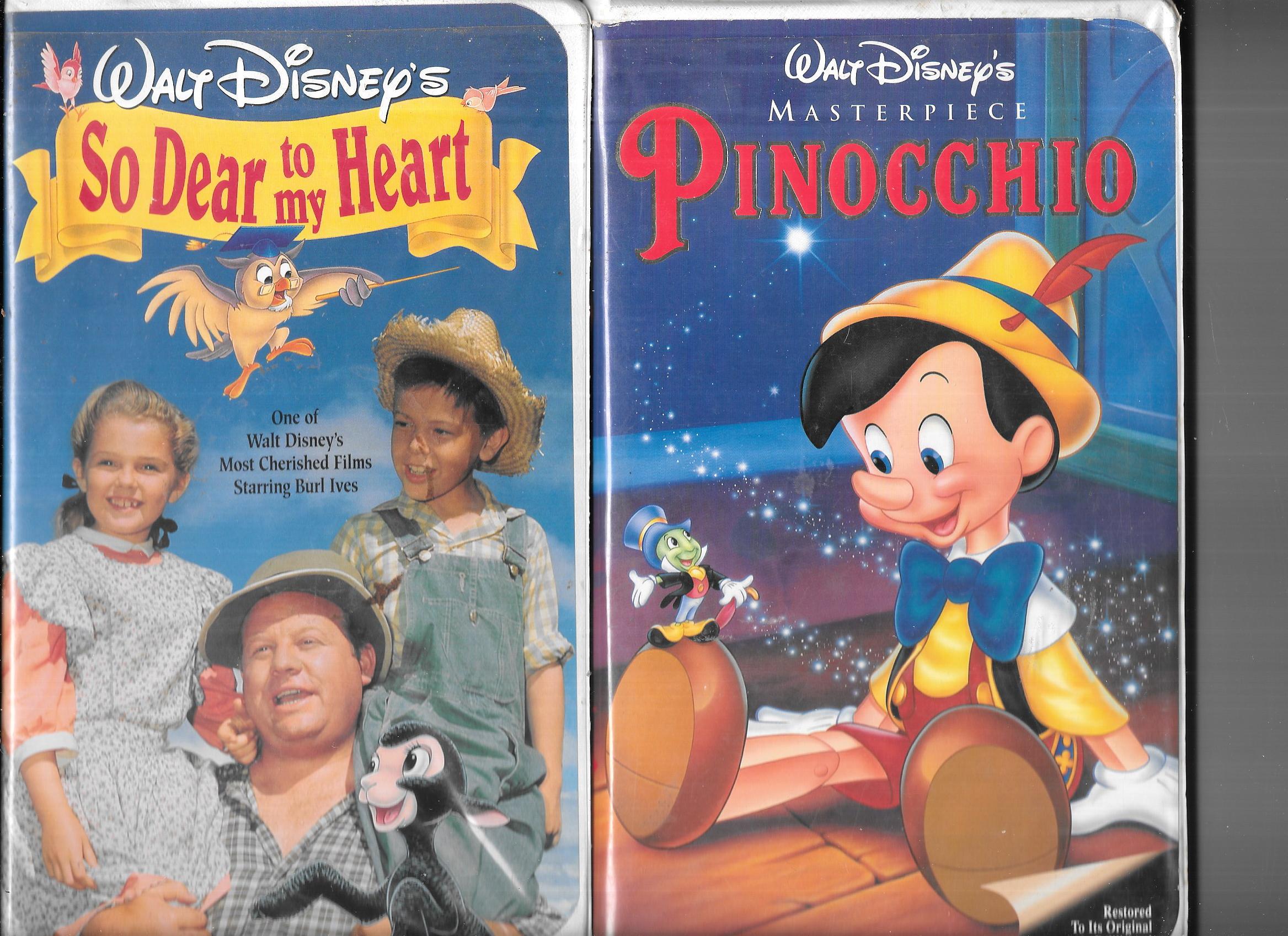 Disney VHS Lot (4) Pinocchio. so Dear to My Heart, Air Bud, Old Yeller ...