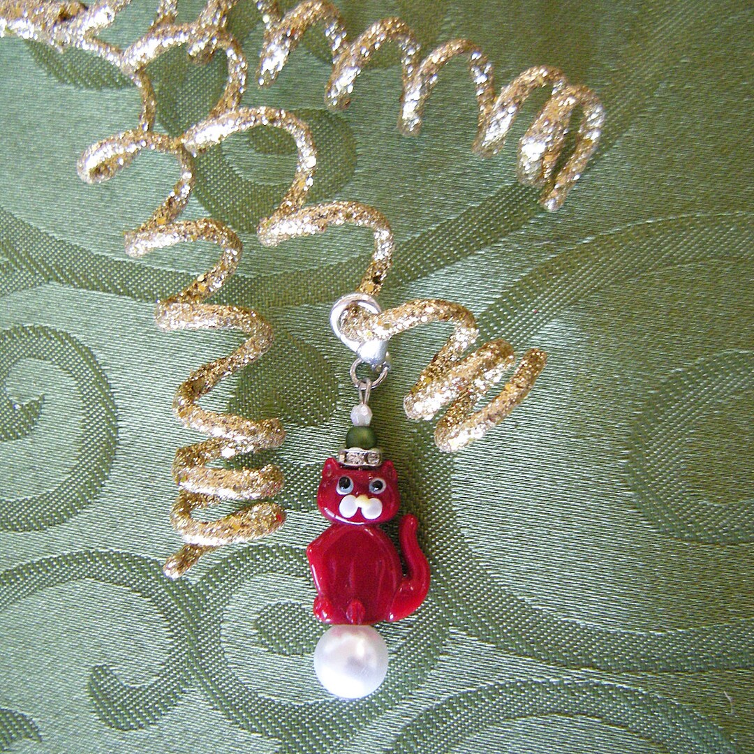Christmas Kitty Go Anywhere Charm or Pendant - Etsy