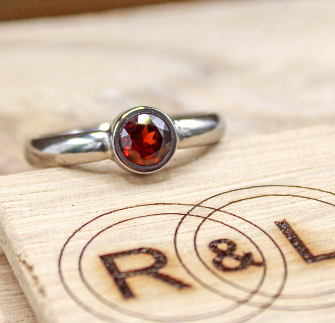 Titanium Engagement Ring for Her- Garnet Bezel Set Ring - Etsy