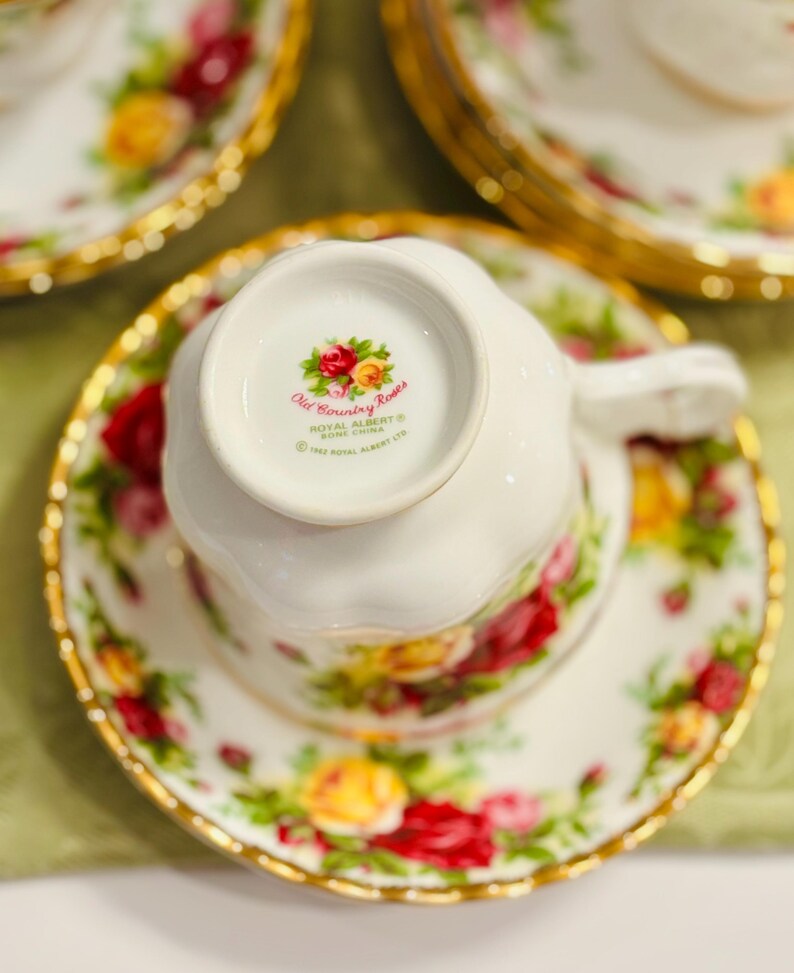 Royal Albert Old Country Roses Teacup and Saucer Set , 12 -piece - Etsy
