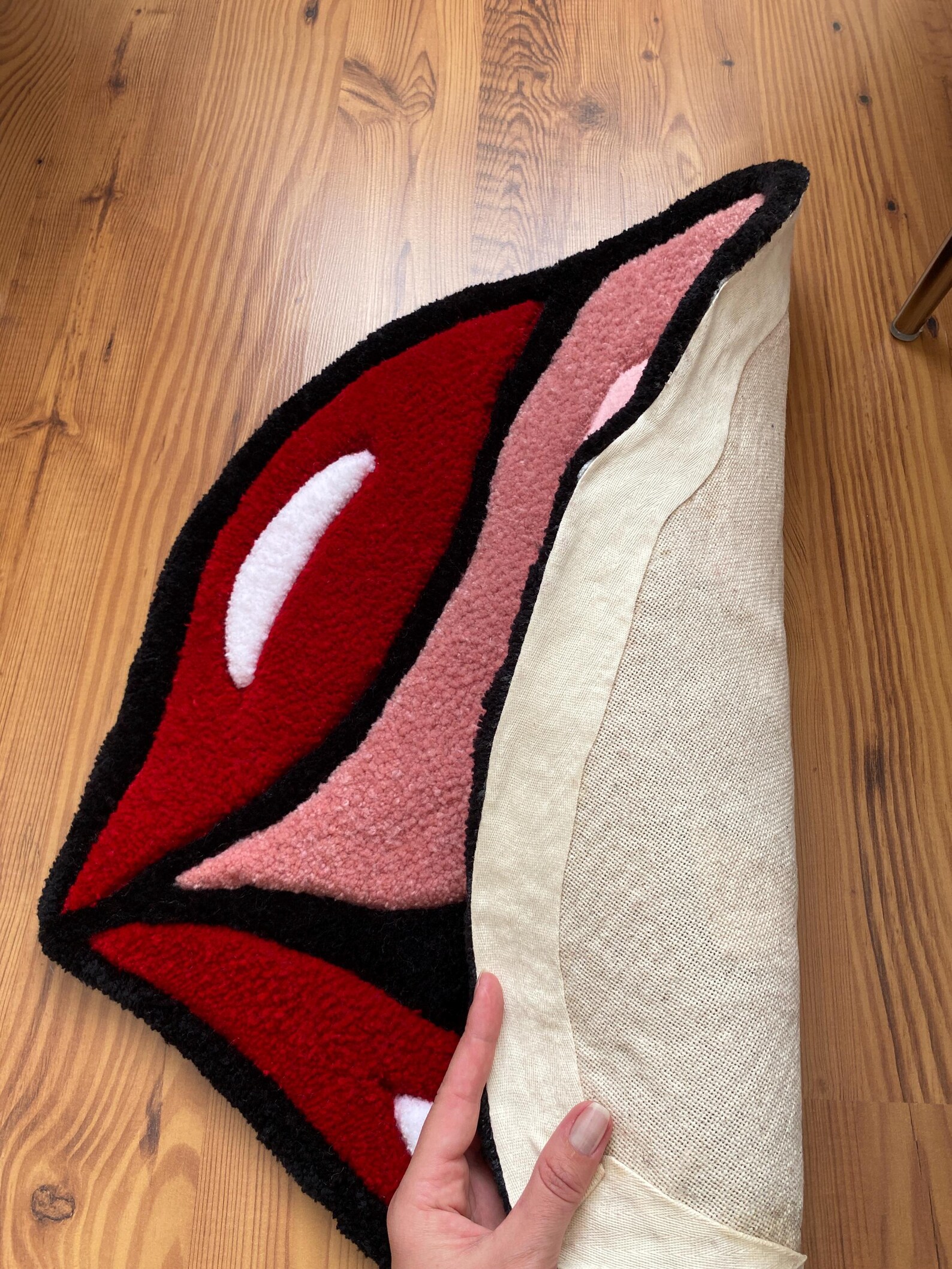 Handmade Sassy Lips Tufted Rug Funky Pop Art Tongue Out Floor Mat Bold ...