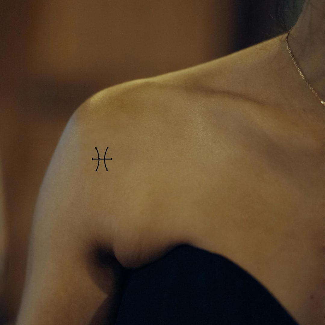Simple Pisces Temporary Tattoo - Mini Symbol Zodiac Sign, Black White ...