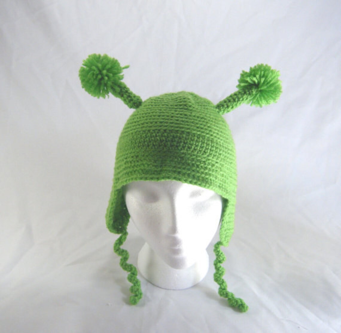 PATTERN Alien Ear Flap Hat - Etsy
