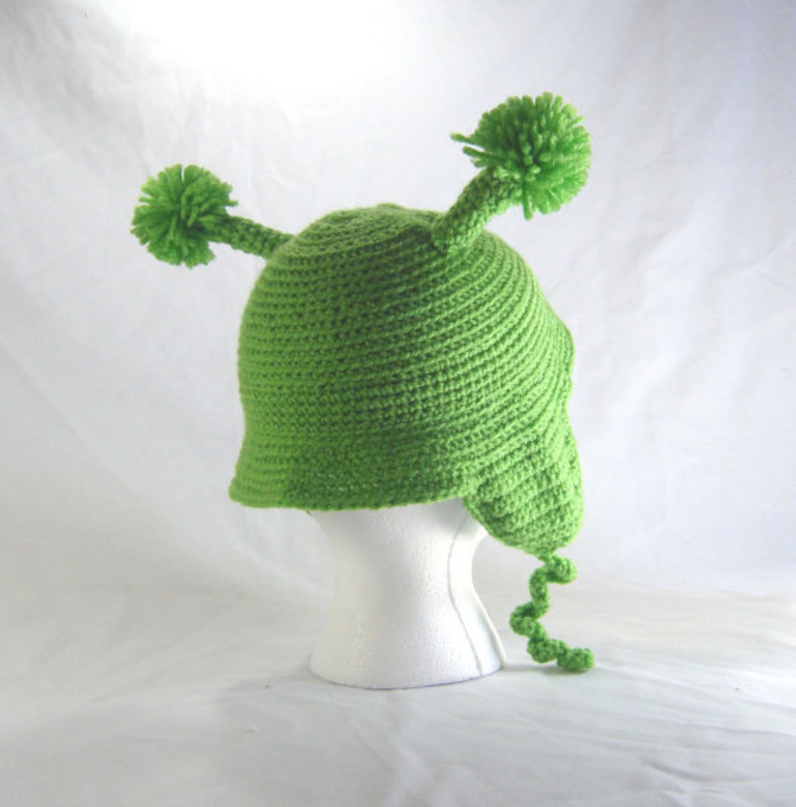 PATTERN Alien Ear Flap Hat - Etsy