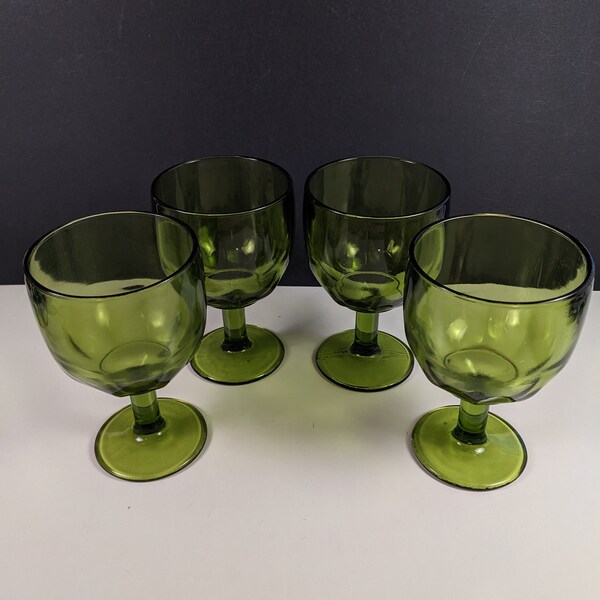 Green Glass Goblets - Etsy