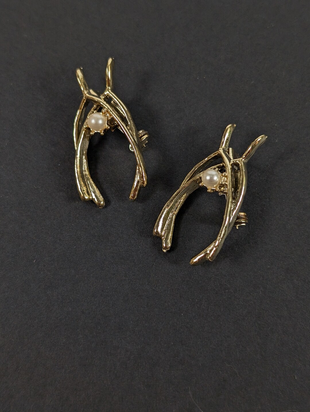 Two Vintage Wishbone Shaped Pins Brooches Gold Tone MCM Jewelry Set ...