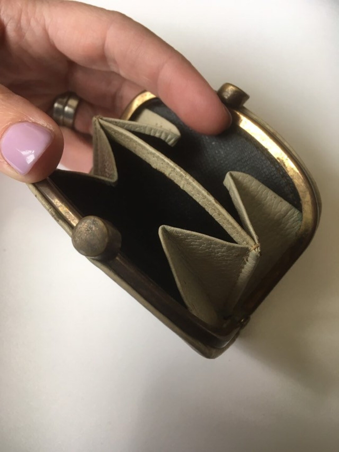 Small Cream Leather Vintage Purse. - Etsy New Zealand