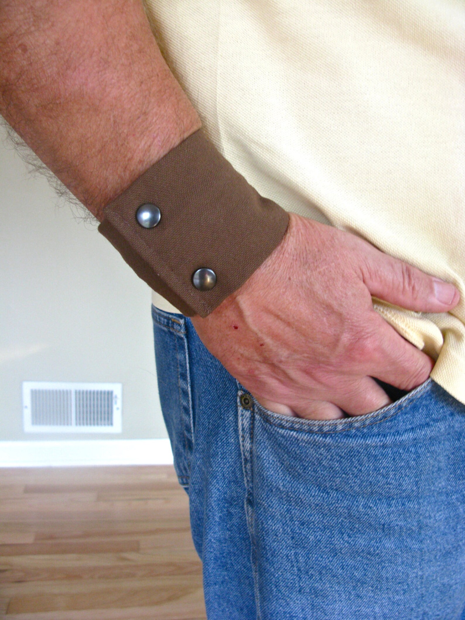 Mens Wrist Wallet Cuff- "secret Stash" - Hide Your Cash, Key, Health ...