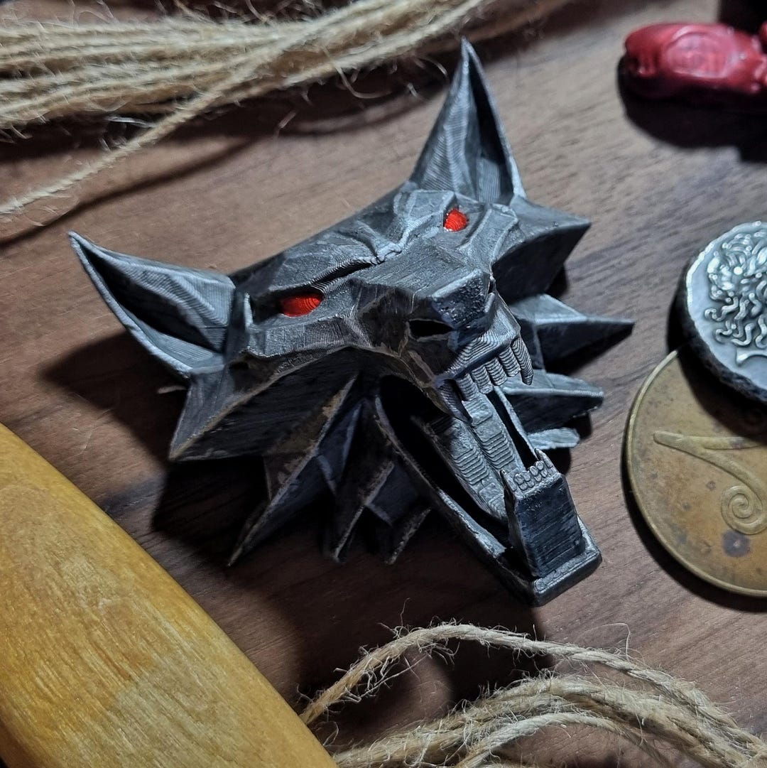 Witcher Medallion Magnet Decoration Wolf Head Amulet Pendant Geralt of ...