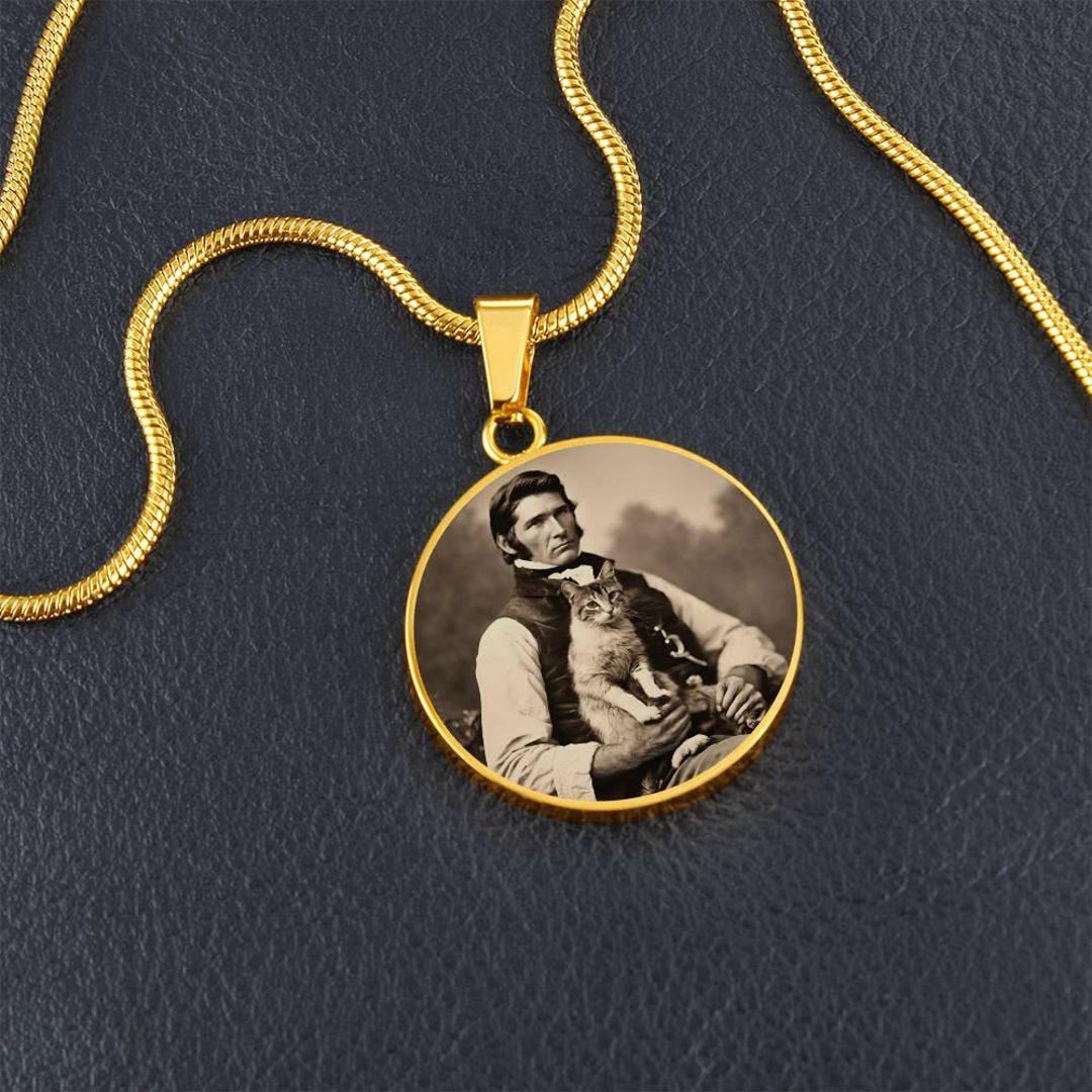 Davy Crockett's Cat Necklace - Etsy