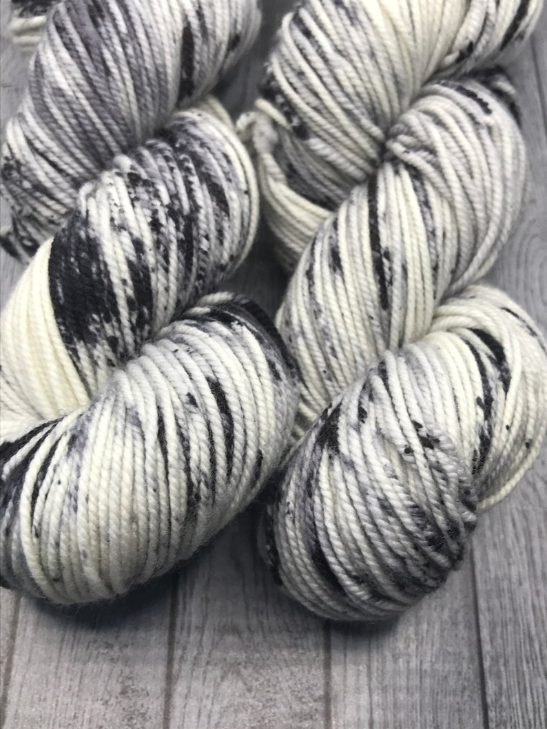 Cookies and Cream Speckled DK Yarn: Hand Dyed Superwash Merino Yarn - Etsy
