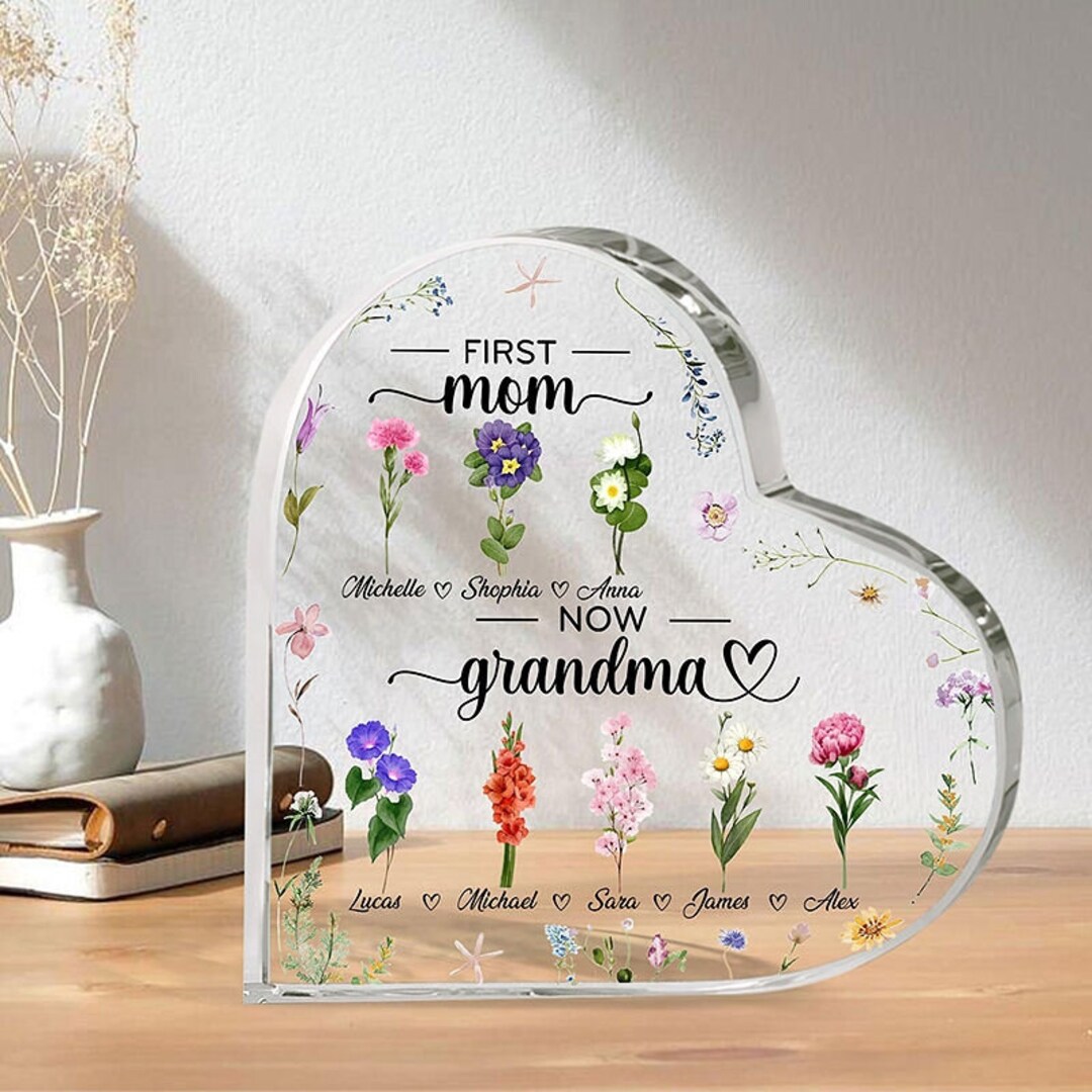 First Mom Now Grandma Acrylic Plaque, Heart Shaped Gift for Grandma ...