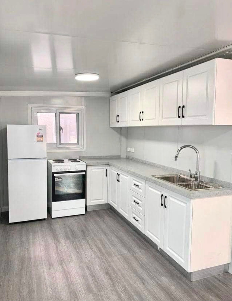 Prefabricated Tiny House Tiny Home Tinyhome Tinyhouse Modular Home ...