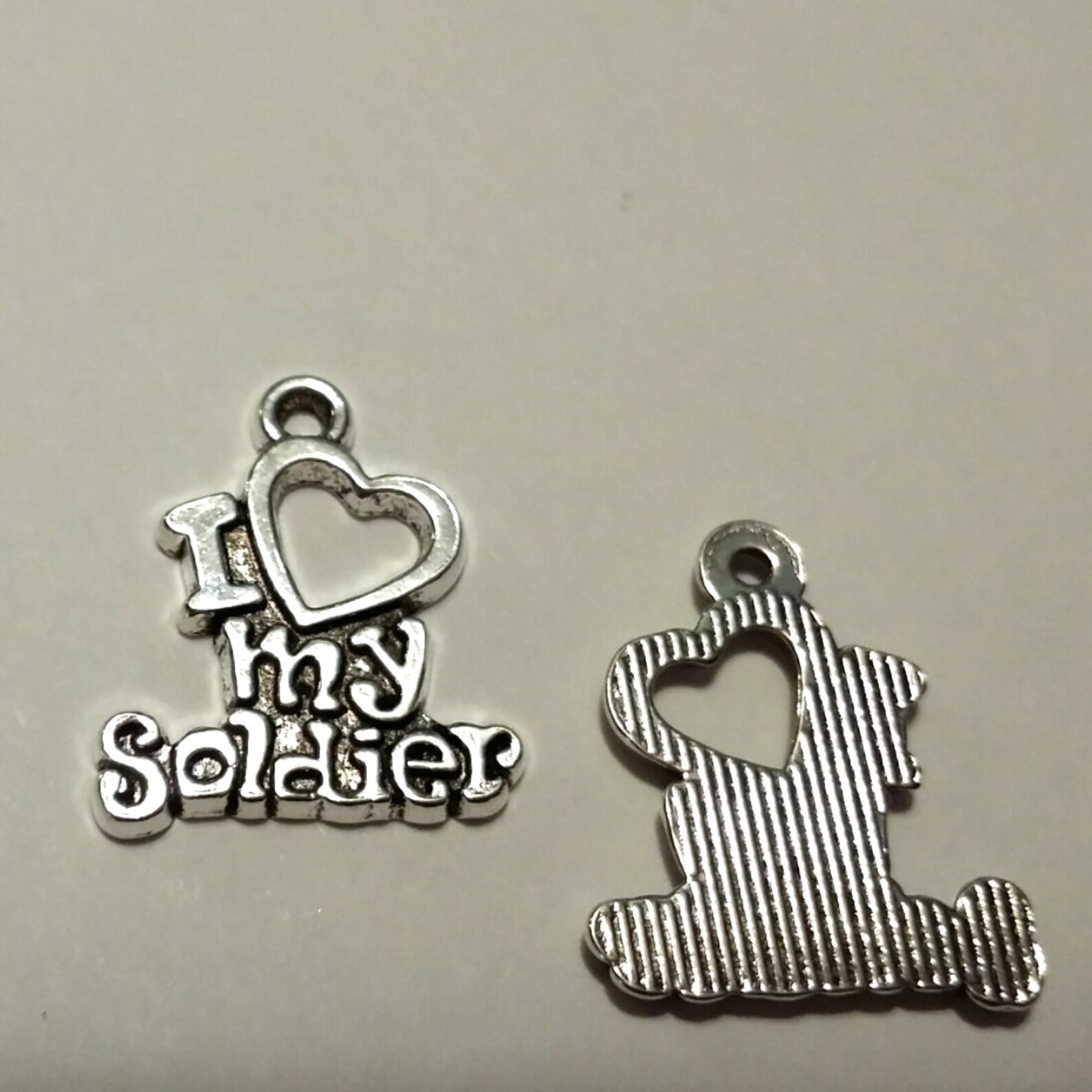 I Heart My Soldier - 10 Pcs. - Patriotic Charms - Silver Soldier Charms ...