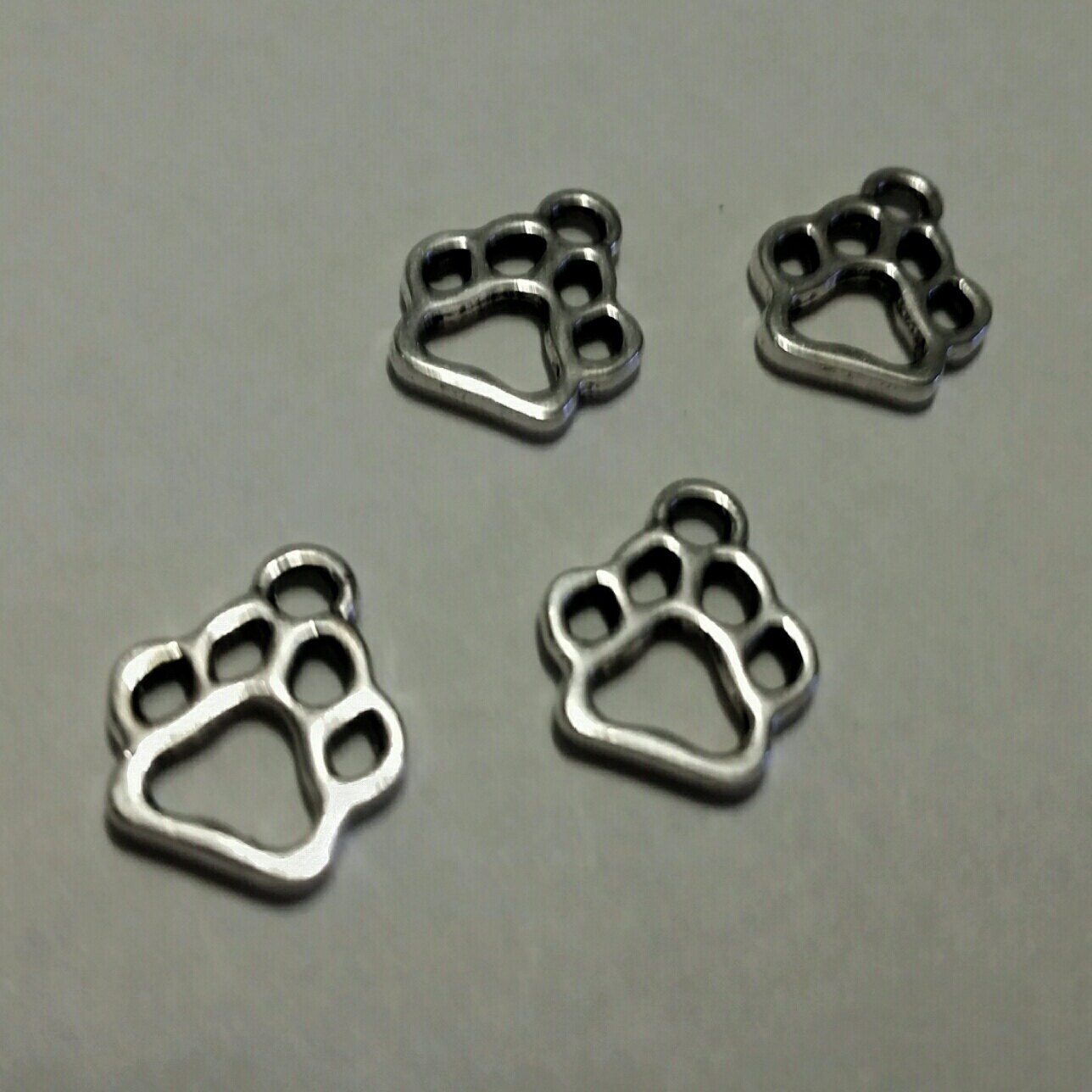 Paw Print Charms - 50 Pcs. - Silver Paw Prints - Silver Dog Charms ...