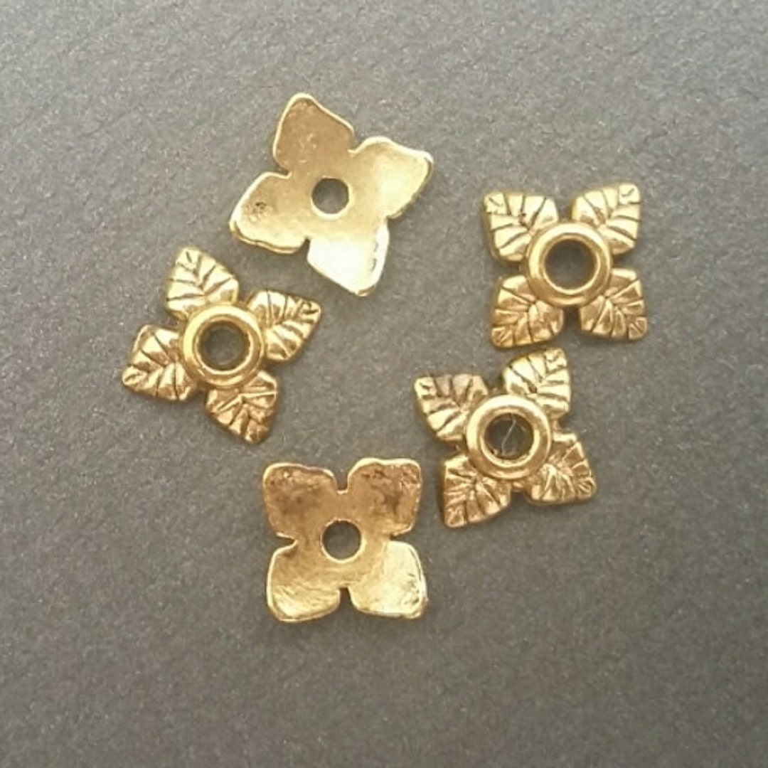 Gold Bead Caps - 100pcs - Tiny Bead Caps - Tibetan - Antiqued Gold Bead ...