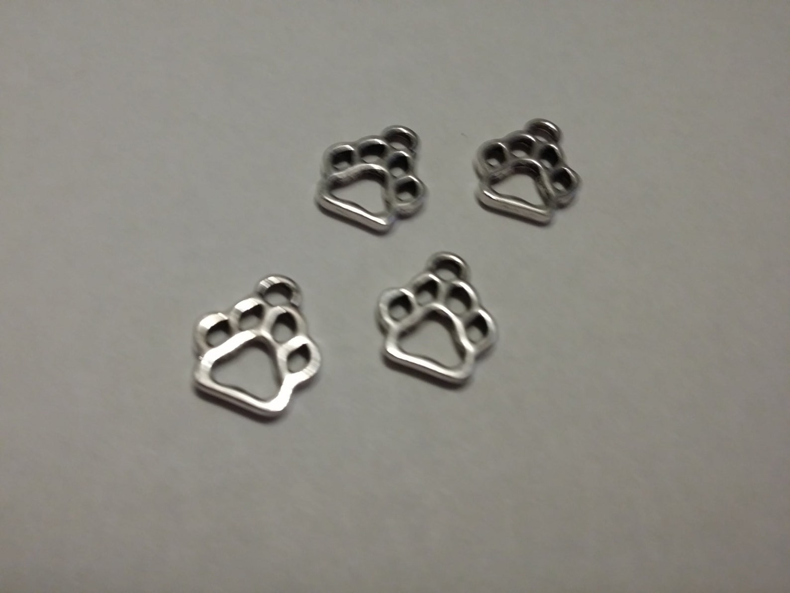 Paw Print Charms - 50 Pcs. - Silver Paw Prints - Silver Dog Charms ...