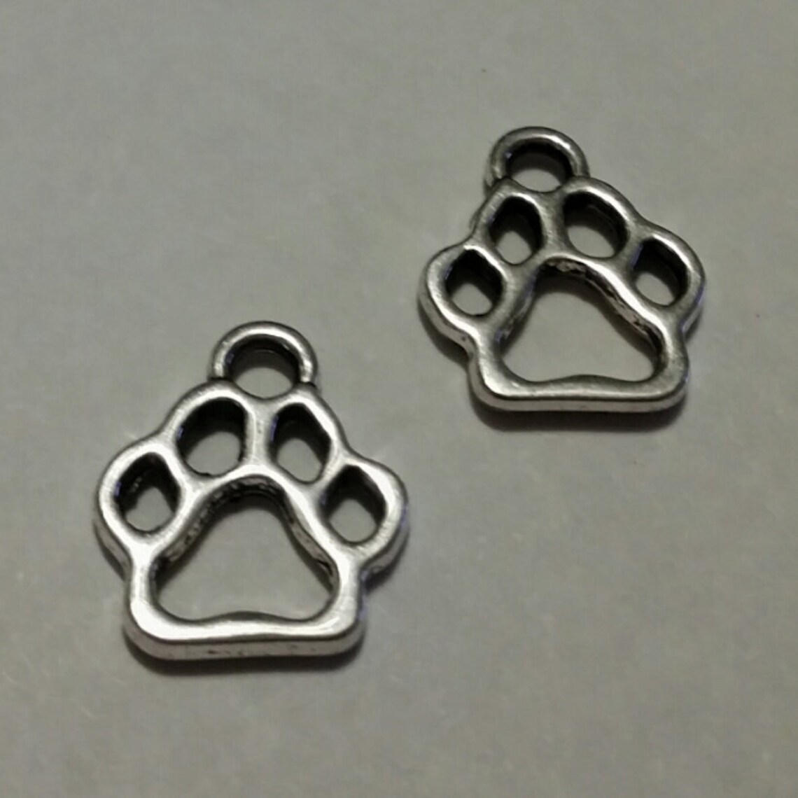 Paw Print Charms - 50 Pcs. - Silver Paw Prints - Silver Dog Charms ...