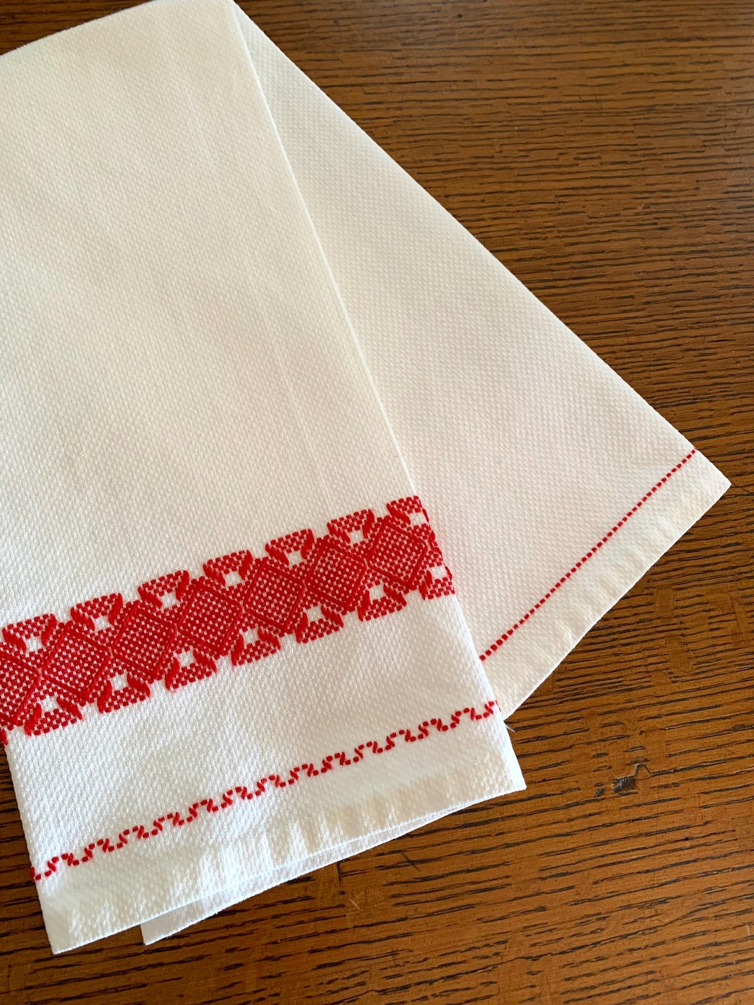 Vintage Towel, Ivory Huck Cloth, Swedish Weave Embroidery in Burgundy ...