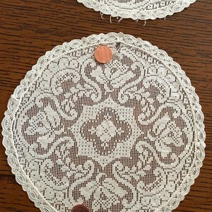 Four 8-inch Doilies, Vintage Filet Net Lace, NEED MENDING - Etsy