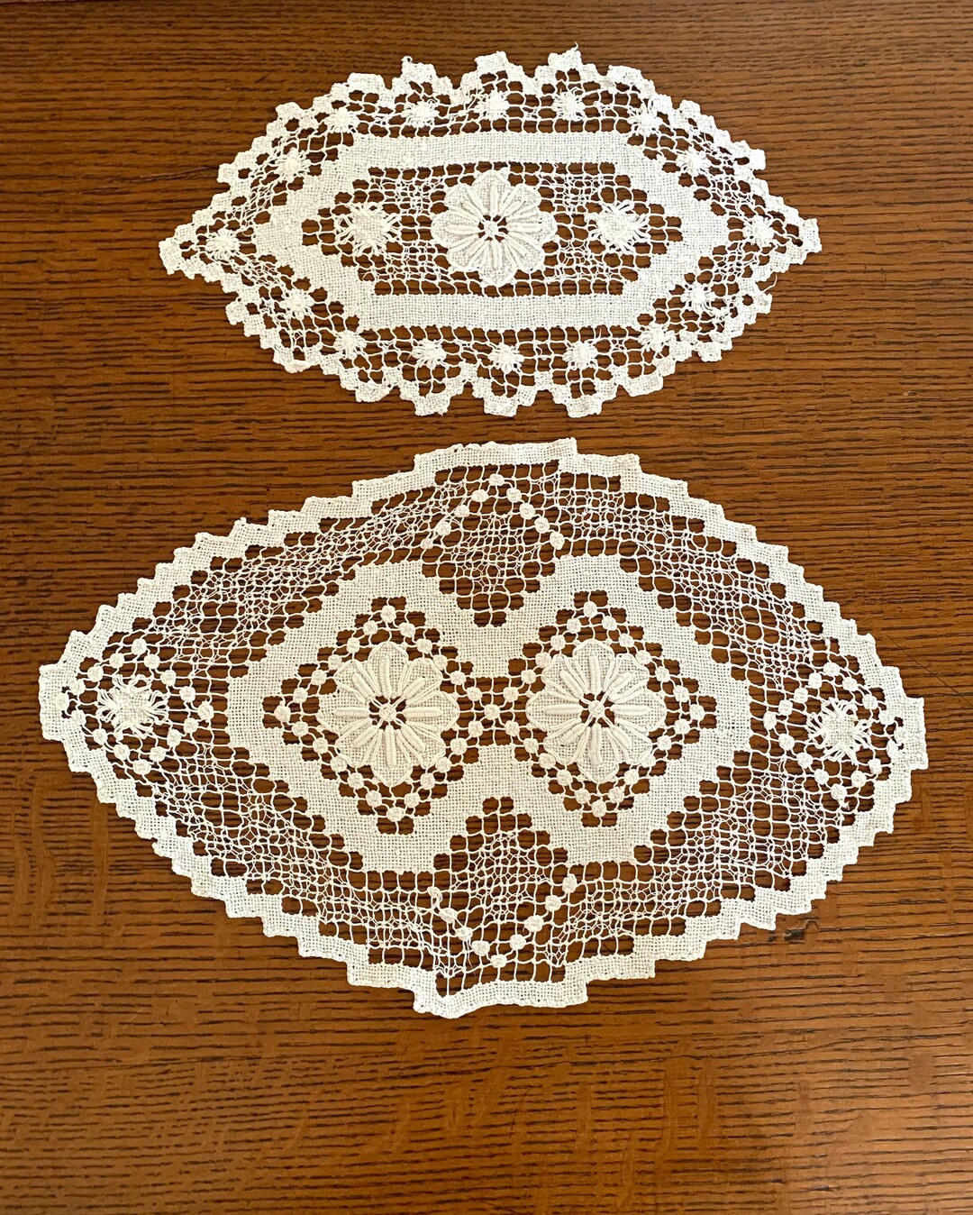 Two Doilies, Vintage Italian Hand Knotted Filet Net Darned Lace - Etsy