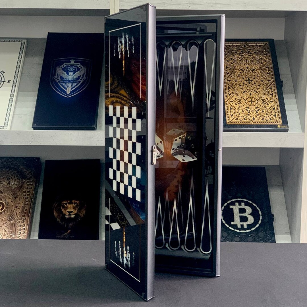 Exclusive Glass Backgammon&chess Set, Game Board, Backgammon and Chess ...