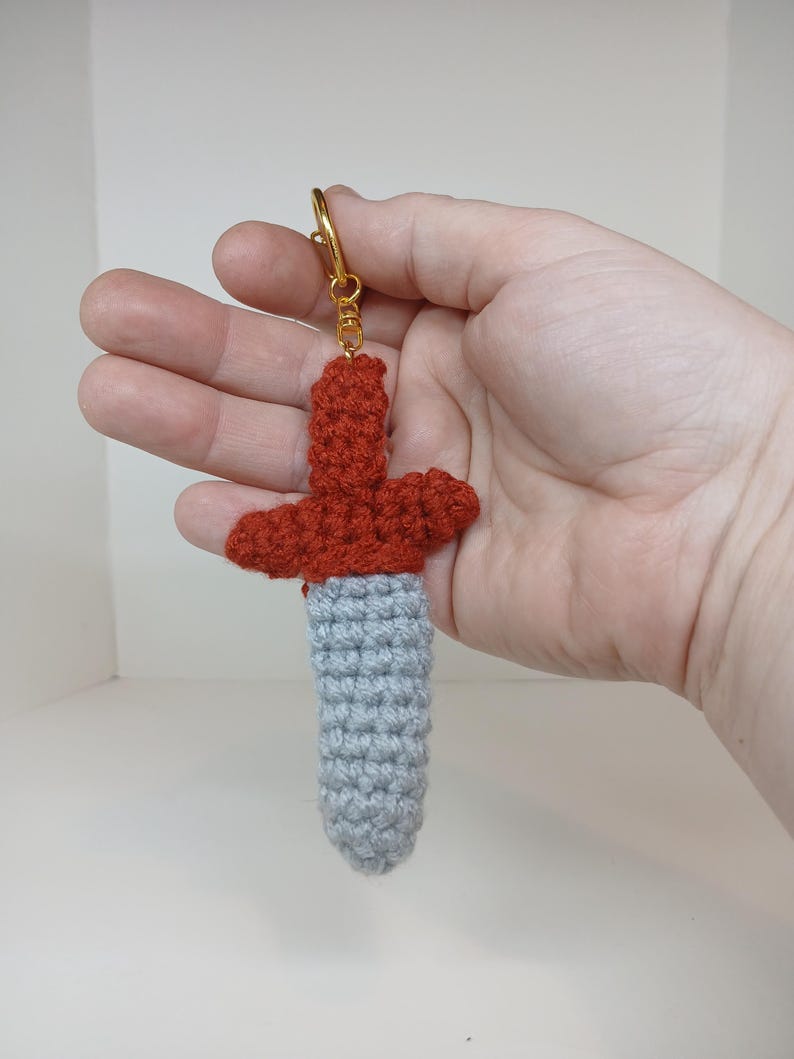 DIGITAL DOWNLOADABLE PATTERN Crochet Sword Fidget Keychain - Etsy