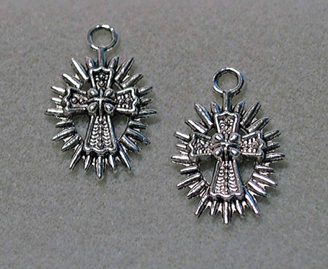 Sunburst Cross-antiqued Silver Pendant- Charm- Jewelry Supplies ...