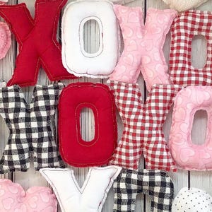 Fabric XO Sewing Tutorial: Valentine's Hugs & Kisses (PDF Pattern) - Etsy
