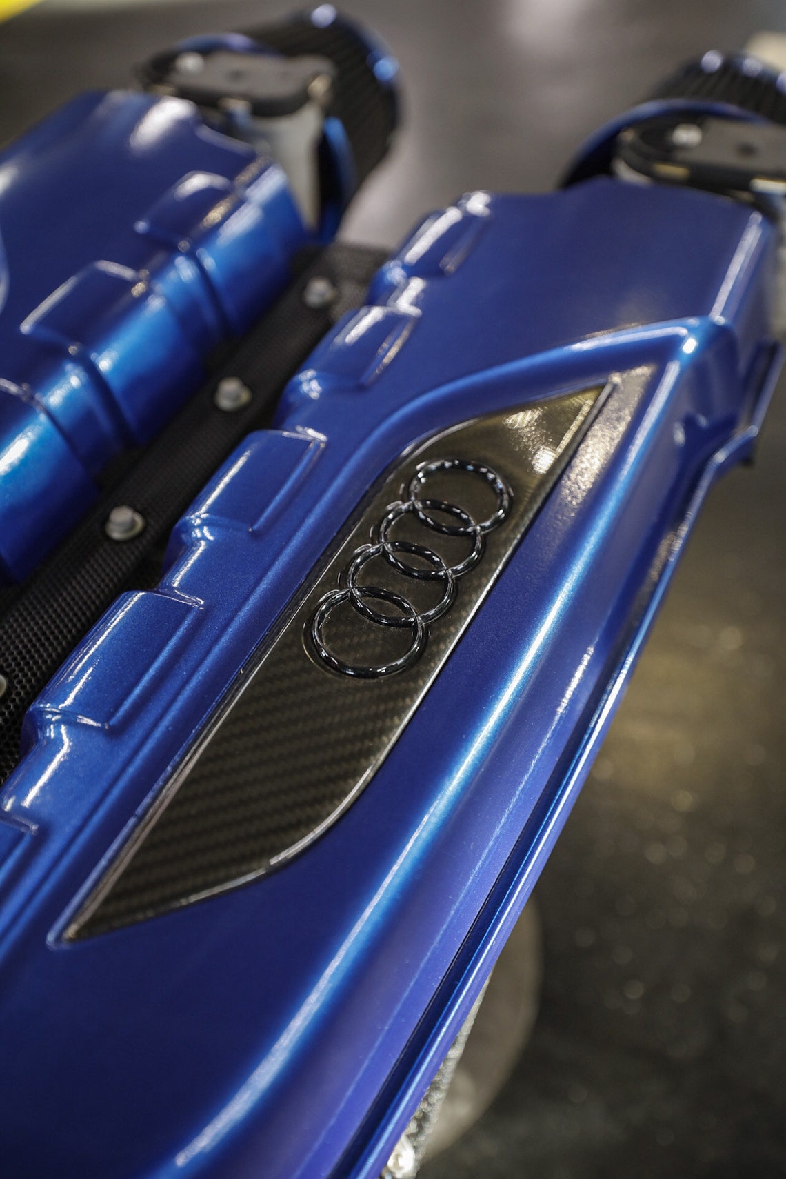 Audi R8 Manifold Table - Etsy