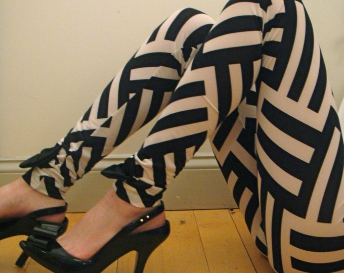 Geometric Print Leggings - Etsy