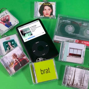 Custom CD Keychain Mini Album With NFC – Play Your Favorite Music ...