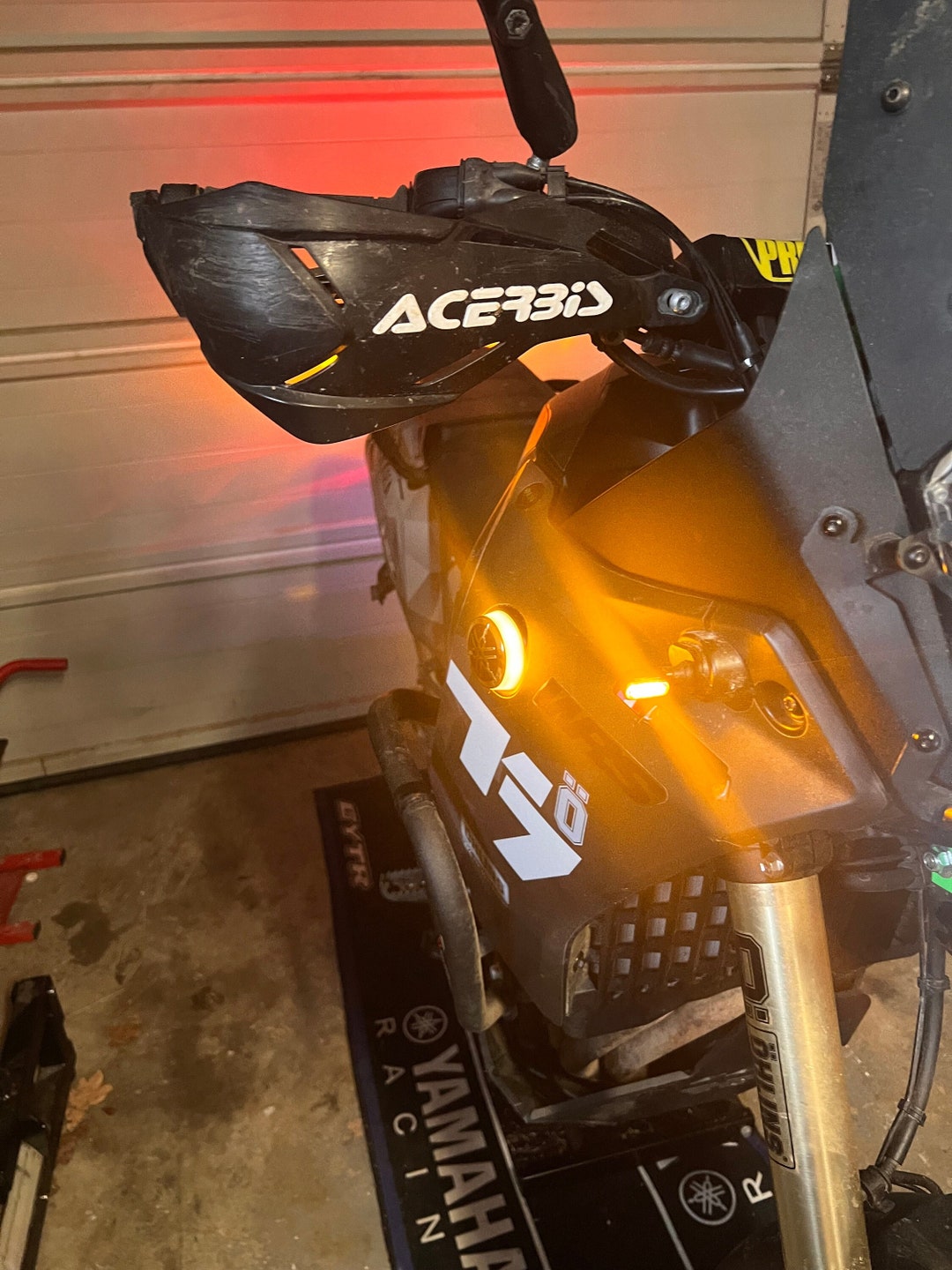 Reflector Under Emblem Alone in 3D Printing for Yamaha 700 Ténéré - Etsy