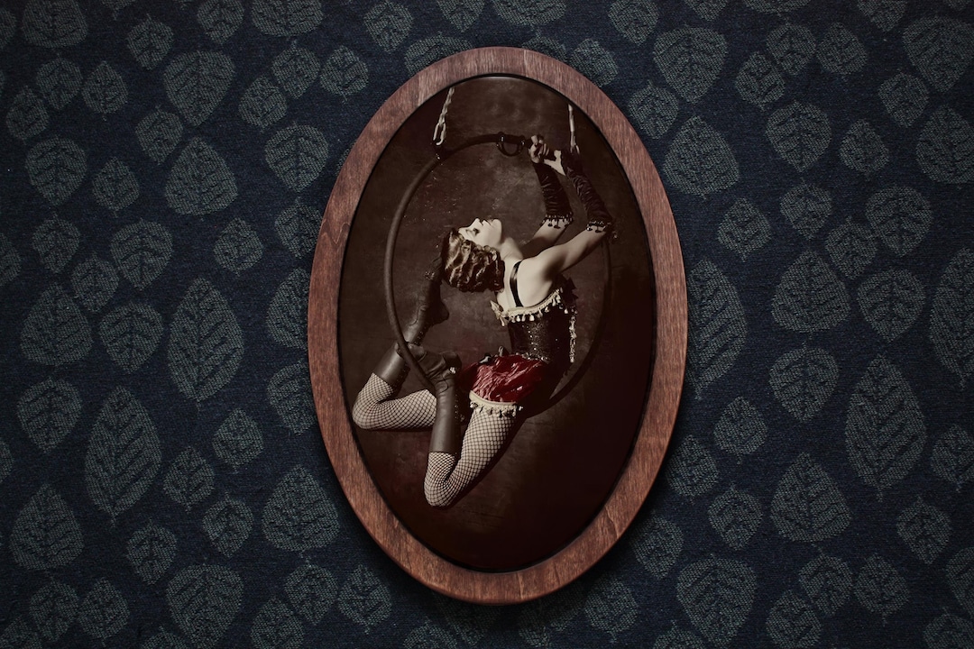 Circus Dancer Painting:victorian Style Oval Wooden Wall Plaque,oval ...