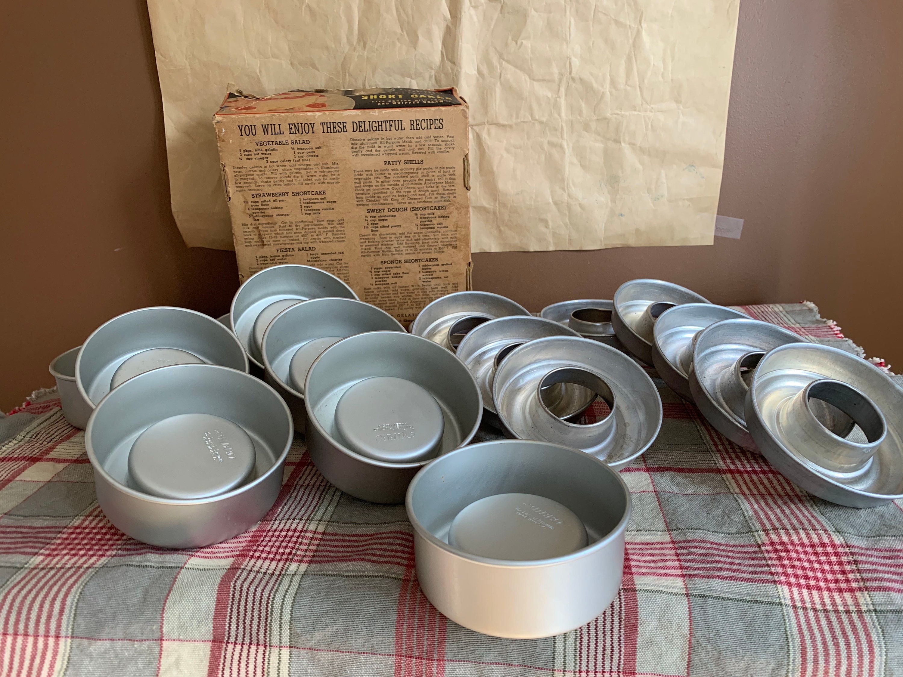Vintage 1940s Mirro Baking Set Aluminum Individual Pans Short Cakes - Etsy
