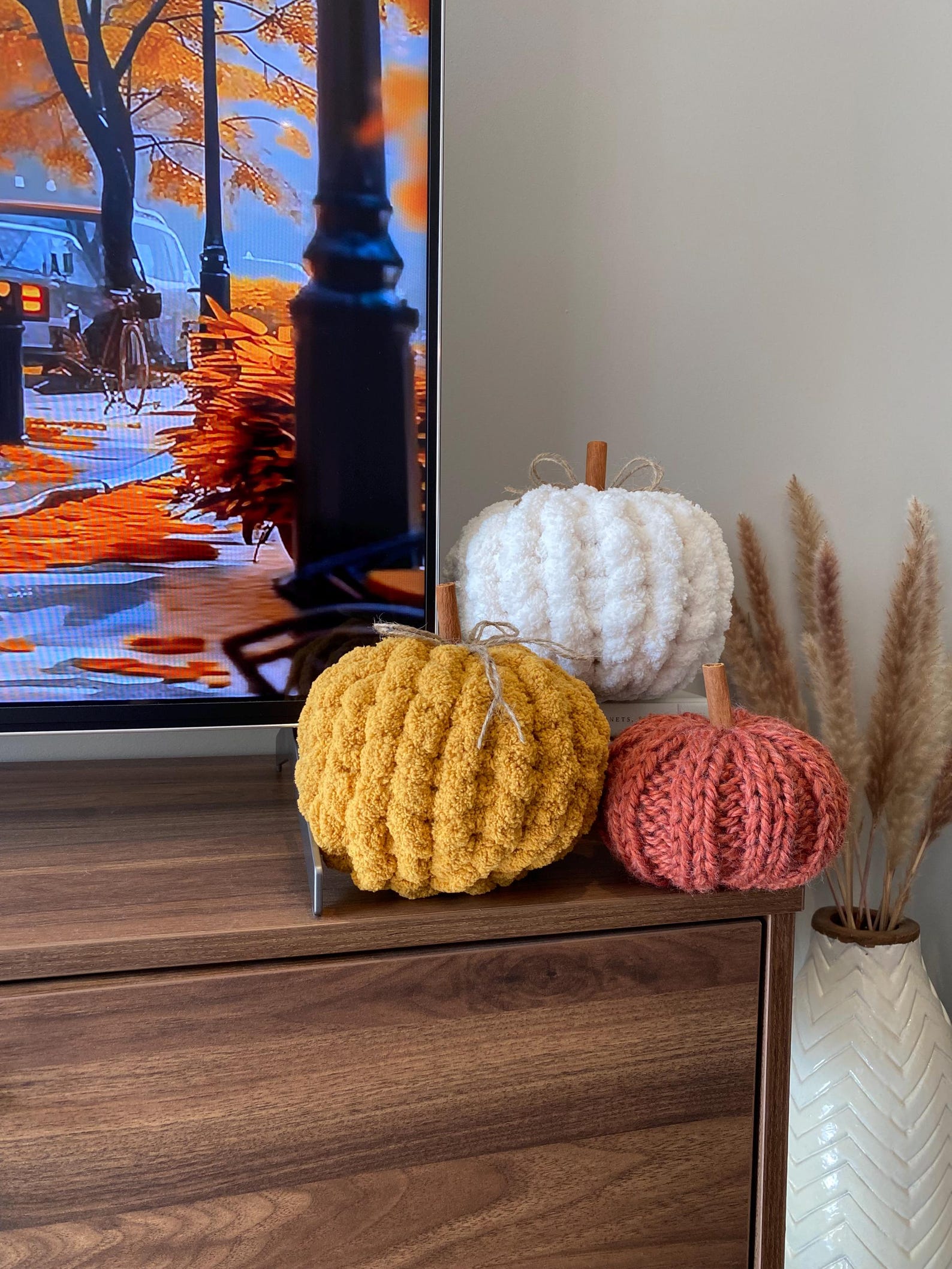 Set of 3 | Hand Knit Pumpkins | Fall Decor | Cozy | Chunky Knit - Etsy
