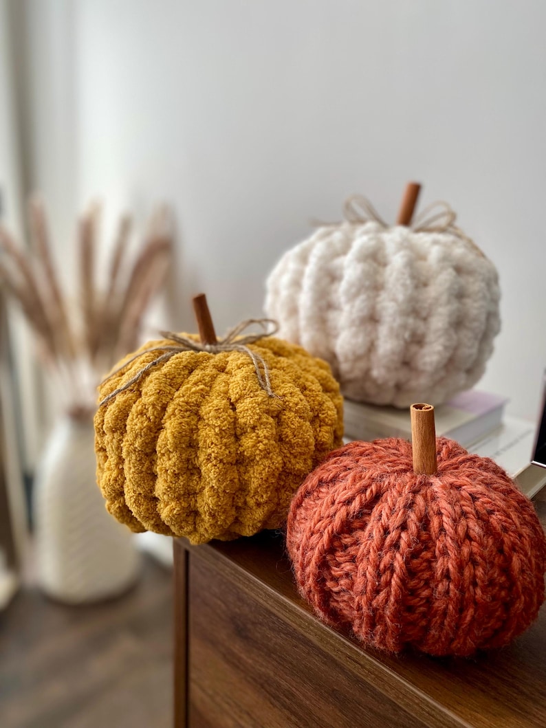 Set of 3 | Hand Knit Pumpkins | Fall Decor | Cozy | Chunky Knit - Etsy