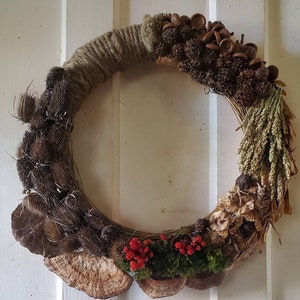 LANDSCAPING WREATH Number Six Dried Flower Decoration in Woodland ...