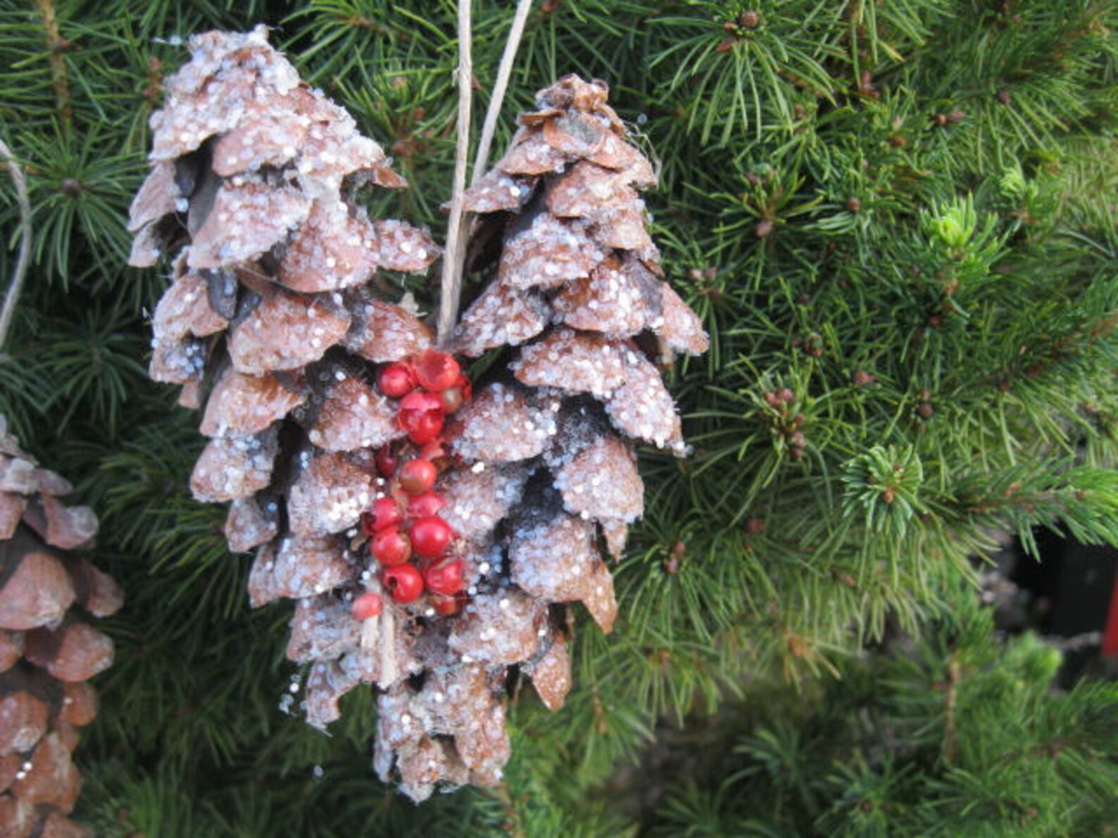 PINE CONE HEART Hanging Tree Love Ornament - Etsy