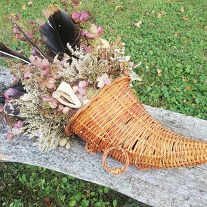 CORNUCOPIA Hanging Thanksgiving WREATH ALTERNATIVE or Table Decoration ...
