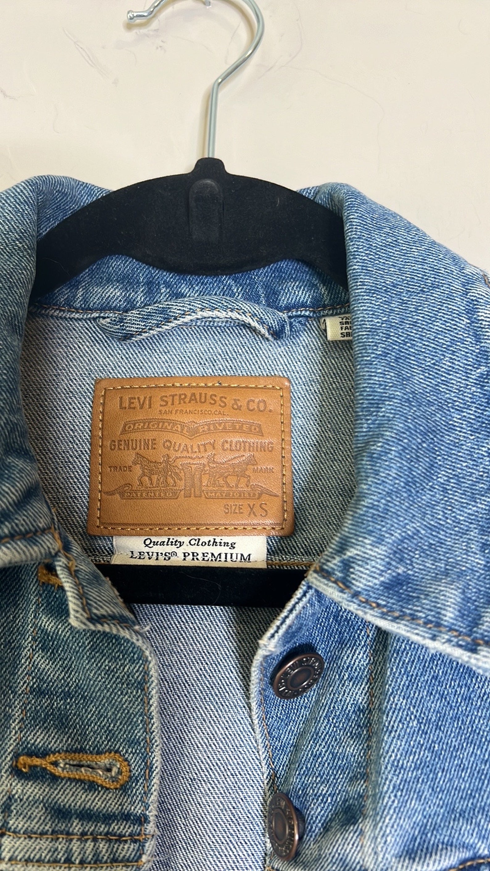 Vintage Levi’s Big E AC/DC Denim Jacket - Etsy
