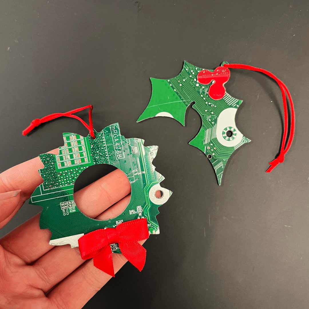 Holly and Wreath Ornament Gift Set - Nerdy Holiday Decor - Computer ...