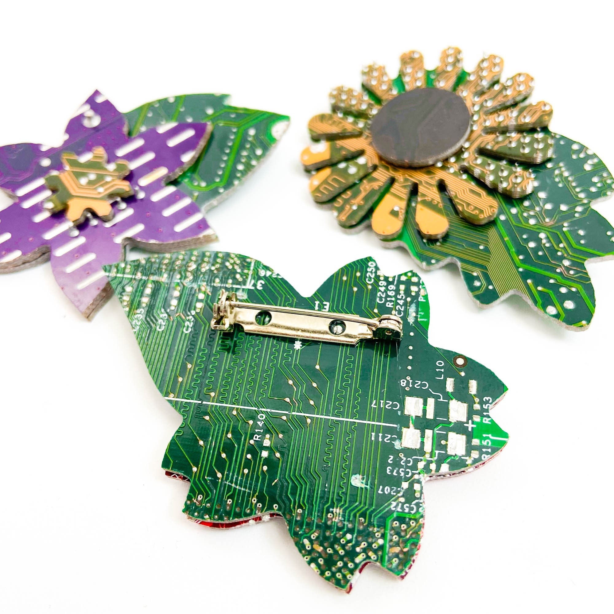 Circuit Board Daisy Brooch Spring Flower Pin for Engineer - Etsy Canada